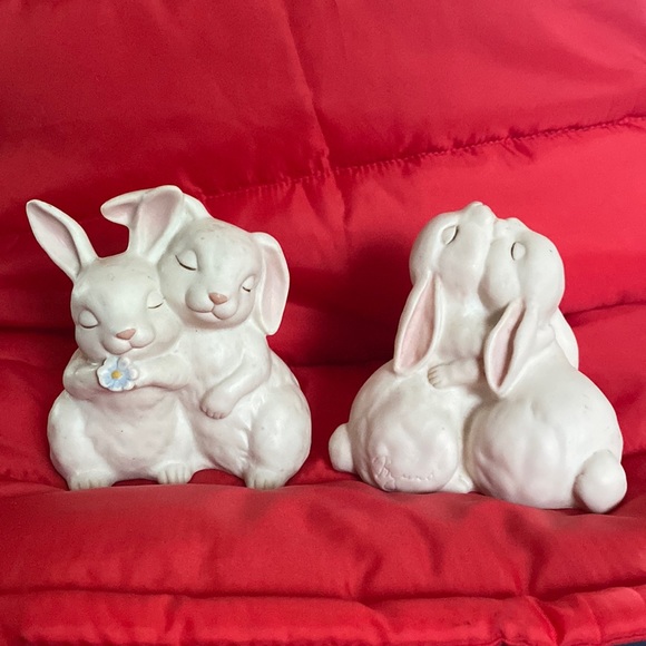 Homco | Accents | 2 Homco Ceramic Bisque 99 Hugging Bunny Rabbits He ...